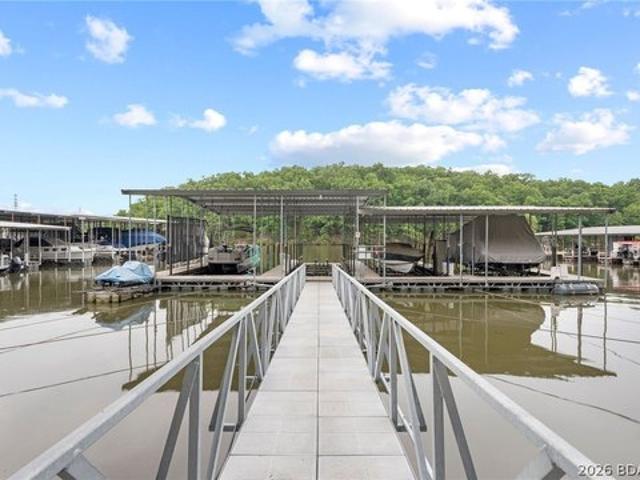900 Old Toy Ln, Osage Beach, MO 65065