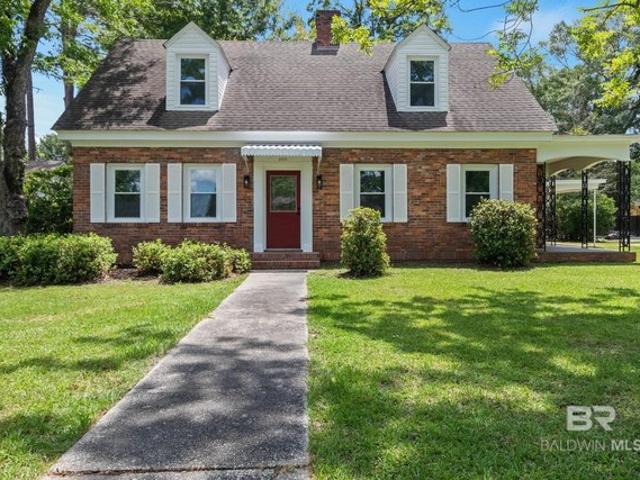 900 Lovelace Ave, Brewton, AL 36426