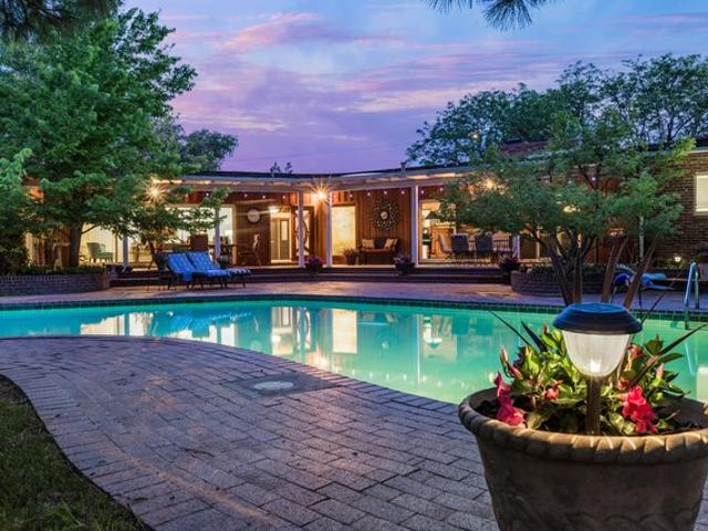 900 Loma Linda Pl SE, Albuquerque, NM 87108