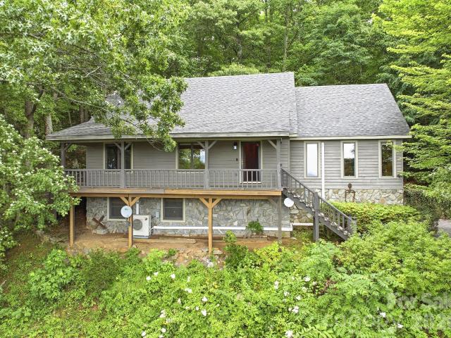 900 Mountain Cove Road