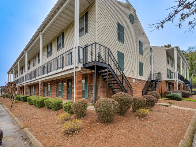 900 Mountain Creek Road