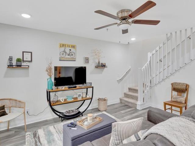900 Mountain Creek Rd Apt M166, Chattanooga, TN 37405