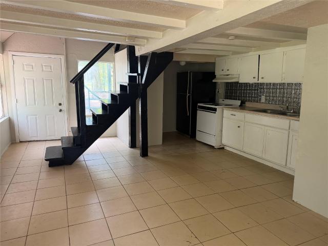 900 Mohawk Drive 8