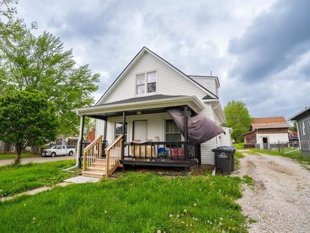 900 Morton Ave, Des Moines, IA 50316