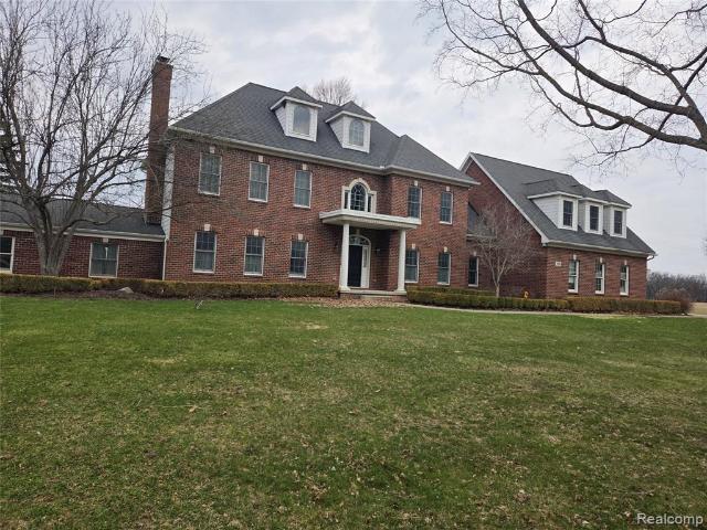 900 Maxfield Road