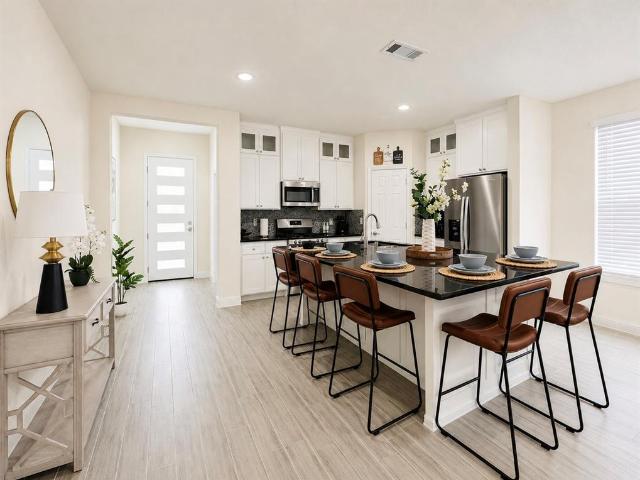 900 Marcellus Court