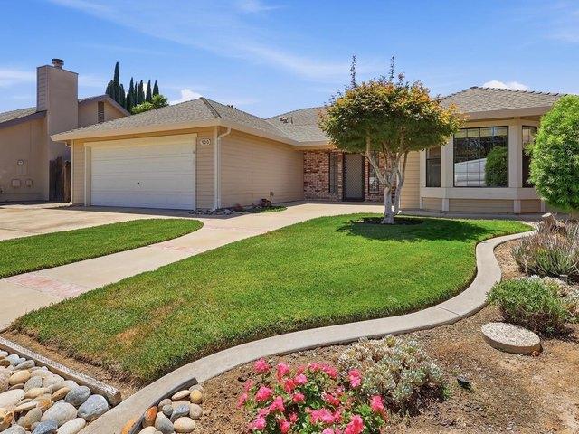 900 Multnomah Dr, Modesto, CA 95350