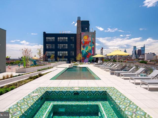 900 N 9th B, Philadelphia, PA