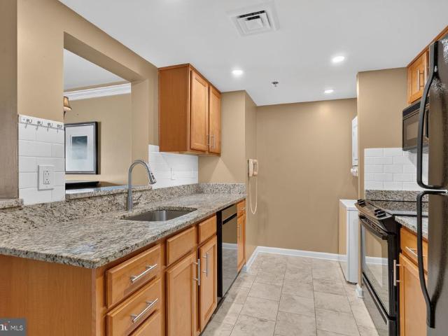 900 N Taylor Street # 1811