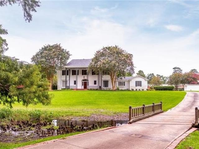 900 N City Park Blvd, Alexandria, LA 71301