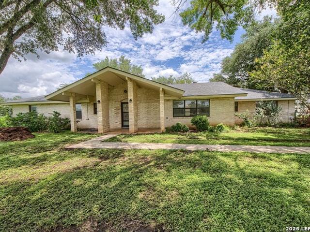900 N Graytown Rd