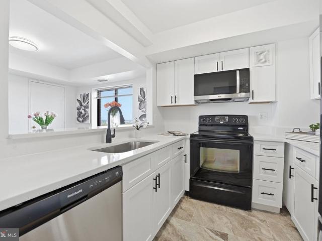 900 N Stafford Street # 1919