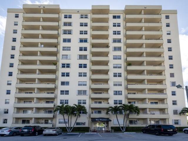 900 NE 18th Ave Apt 409, Fort Lauderdale, FL 33304