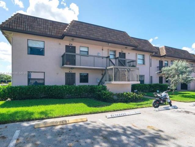 900 NW 106th Terrace #101 Pembroke Pines, FL 33026