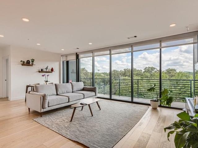 900 S 1st St Unit 421, Austin, TX 78704