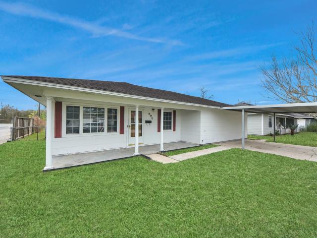 900 S Circle Drive