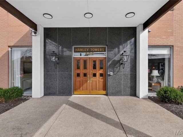 900 S Hanley Rd Apt 3D, Clayton, MO 63105