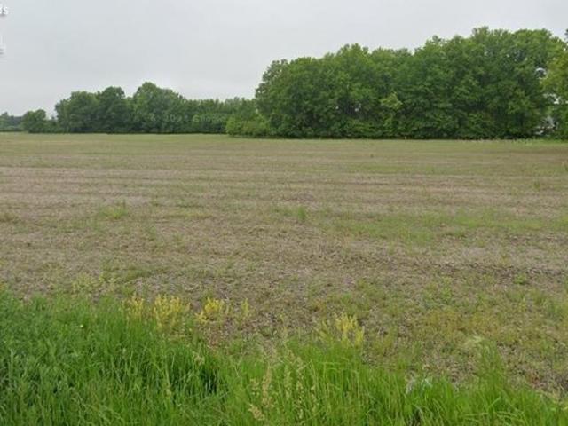 900 S Madison St, Port Clinton, OH 43452