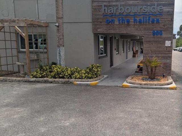 900 S Peninsula Dr Apt 103, Daytona Beach, FL 32118