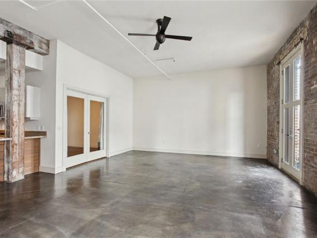 900 S Peters Street # 2