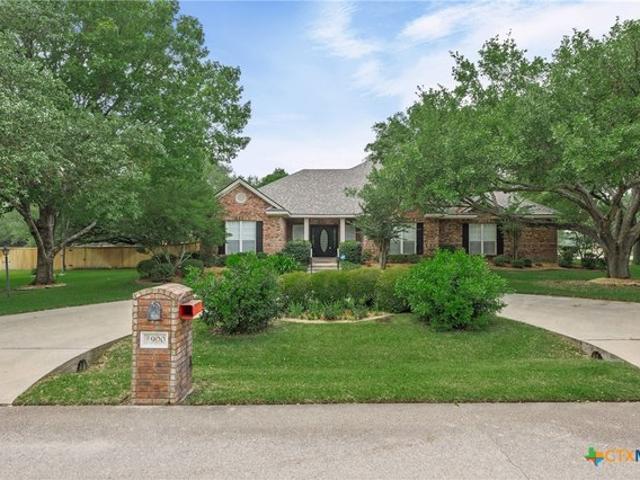 900 Salado Oaks Dr, Salado, TX 76571