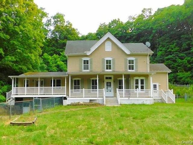 900 Salisbury Tpke, Red Hook, NY 12571