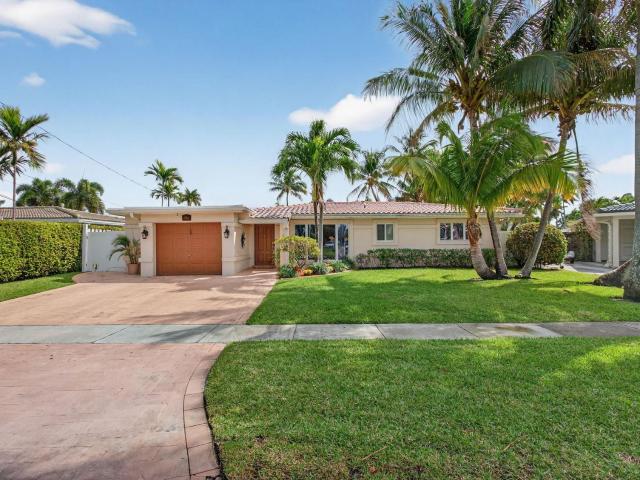 900 SE 3rd Ter, Pompano Beach, FL