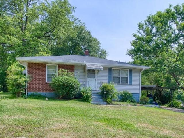 900 Sharon Circle, Smyrna, GA 30080
