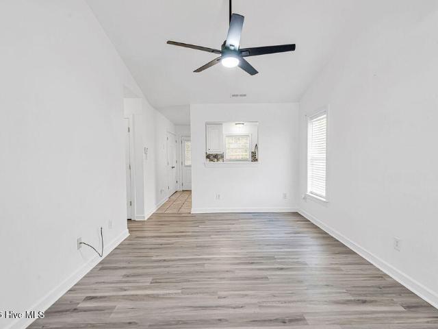 900 Springwood Drive