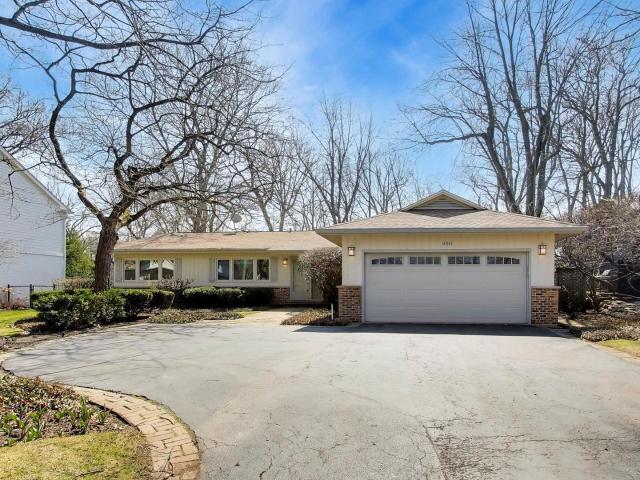900 Stonegate Dr, Highland Park, IL 60035 | Compass