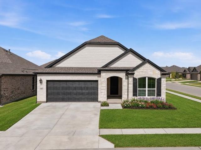 900 Summer Ct, Justin, TX 76247