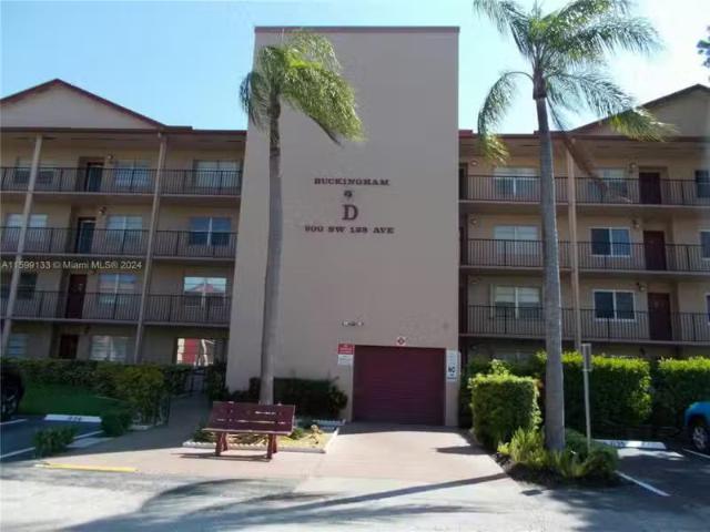 900 SW 128TH AVE APT 308D, PEMBROKE PINES, FL 33027 Condo/Town.