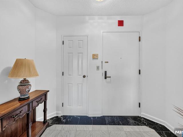 900 Palisade Avenue # 3D