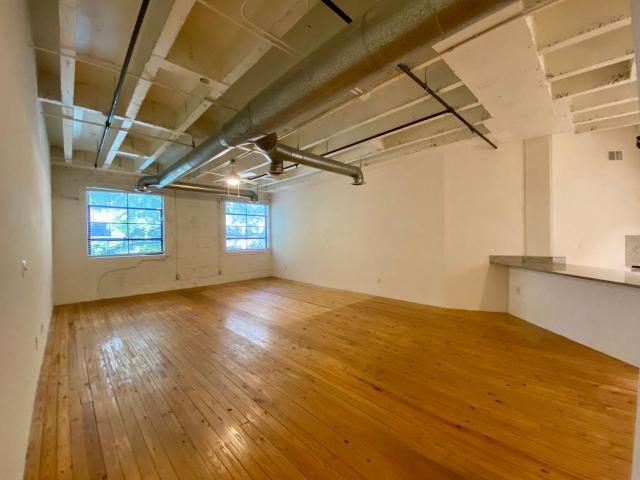 900 Peachtree Lofts Studio Apartment for Rent at 900 Peachtree St Ne, Atlanta, GA 30309 Midtown