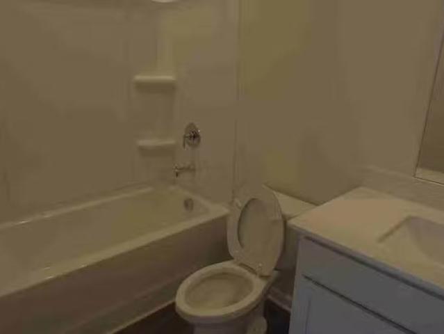$900 PER ROOM 6 Bedroom 6 Bathroom House In Sweet Water Gree.