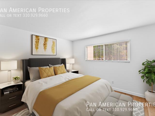 900 Phillips St, 2 beds, 2 full baths