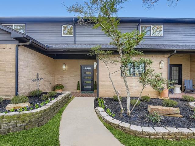 900 Pioneer Cir E, Argyle, TX 76226 | MLS #21130 | Compass