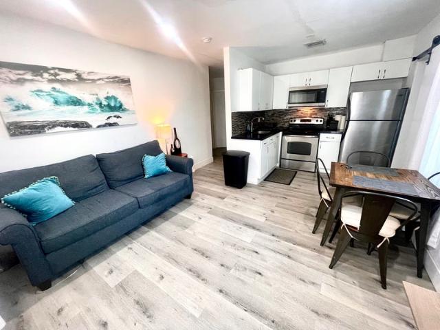 $900 Private room with a private bathroom