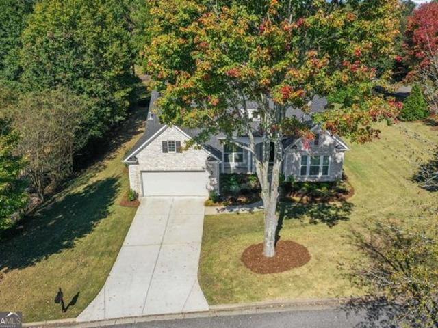 900 Ravenwood Way, Canton, GA 30115