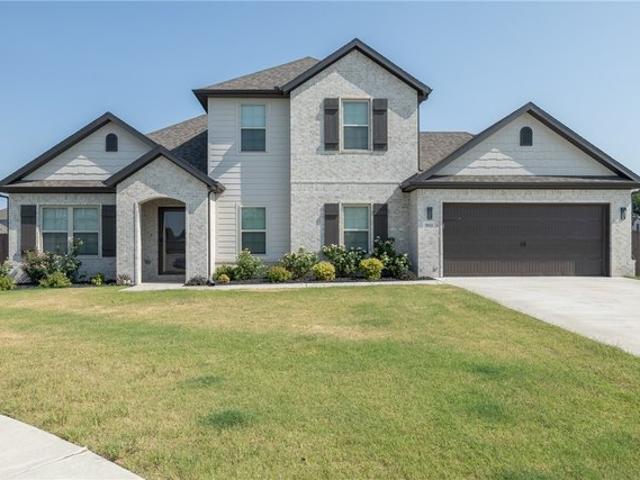 900 Rawlings Cir, Pea Ridge, AR 72751