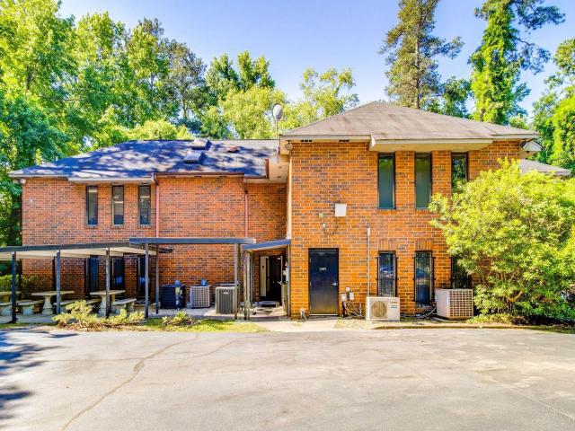 900 Riverhill Circle