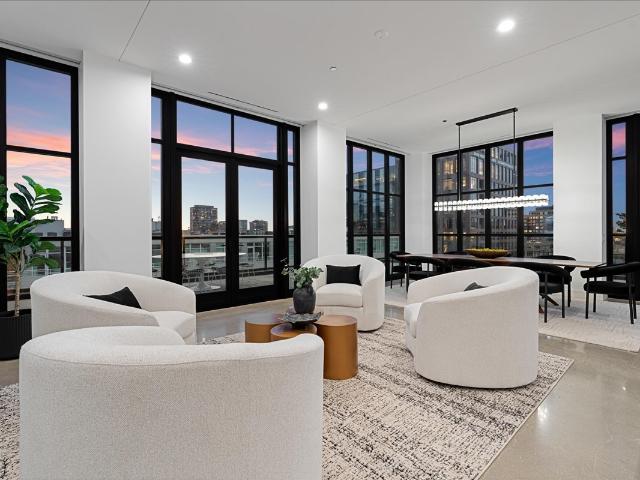 900 W Washington Blvd, Unit PHW, Chicago, IL 60607 | MLS #12623 | Compass