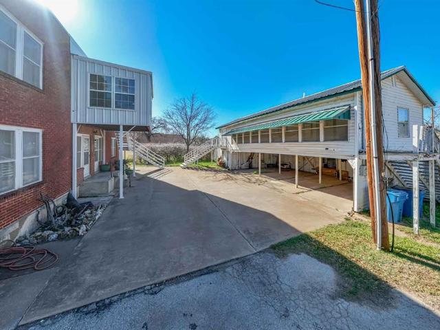 900 W West Walker, Breckenridge, TX 76424 | MLS #21175