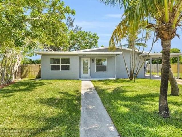 900 W Branch St, Lantana, FL 33462