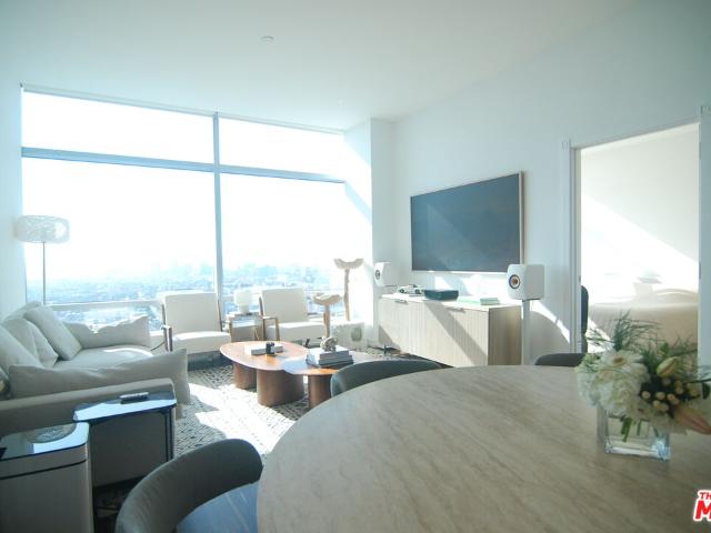 900 W Olympic Blvd, Unit 31F, Los Angeles, CA 90015 | MLS #26836