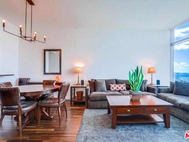 900 W Olympic Boulevard 31F