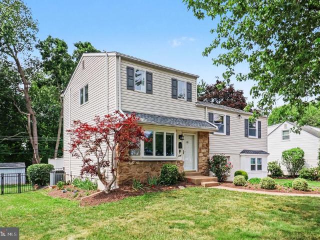 900 Woodlawn Drive