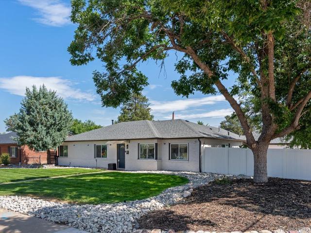 900 Troy St, Aurora, CO 80011 | MLS #9734 | Compass