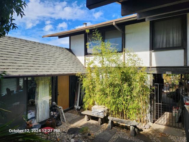 900/mo.In SanLeandro.Views.Utilities,wifi included