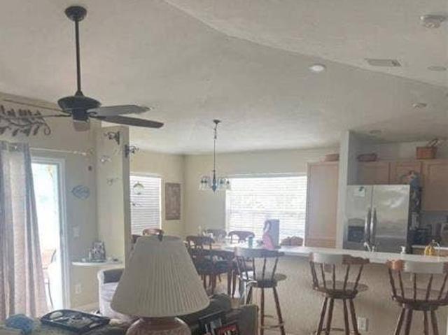 $900/mo master bed & bath for rent